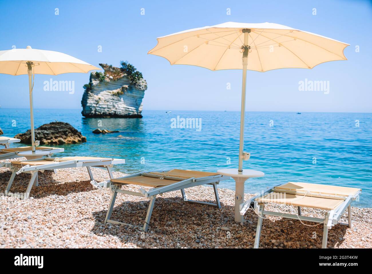 Beautiful beach with clear water in the reserve Gargano Stock Photo - Alamy