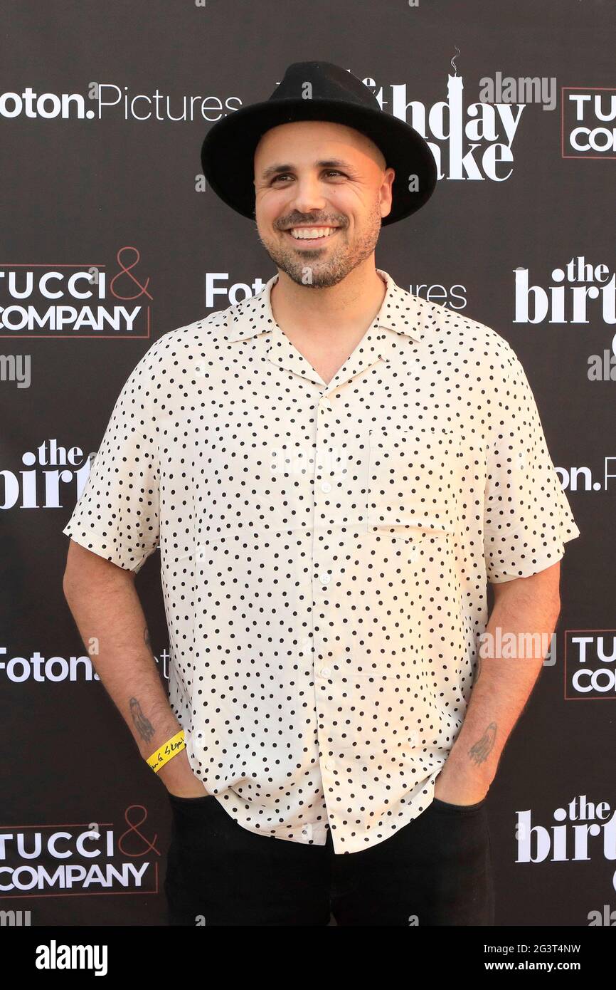 Sigal red hi-res stock photography and images - Alamy