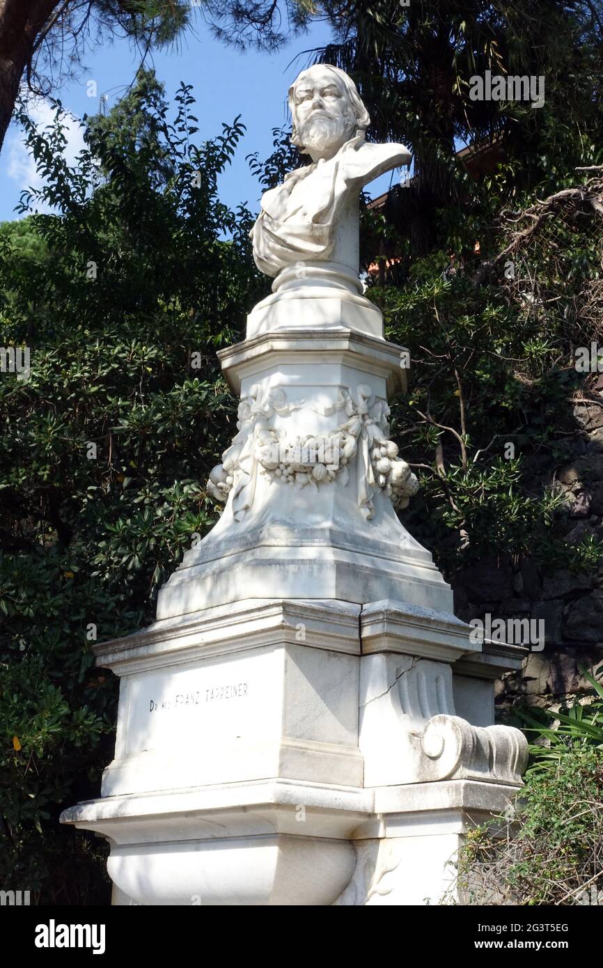 Dr. Franz Tappeiner Monument on the Panorama Trail named after him ...