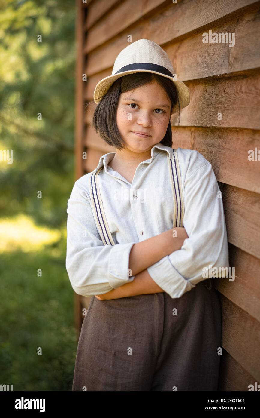 Leaning against building hi-res stock photography and images - Alamy