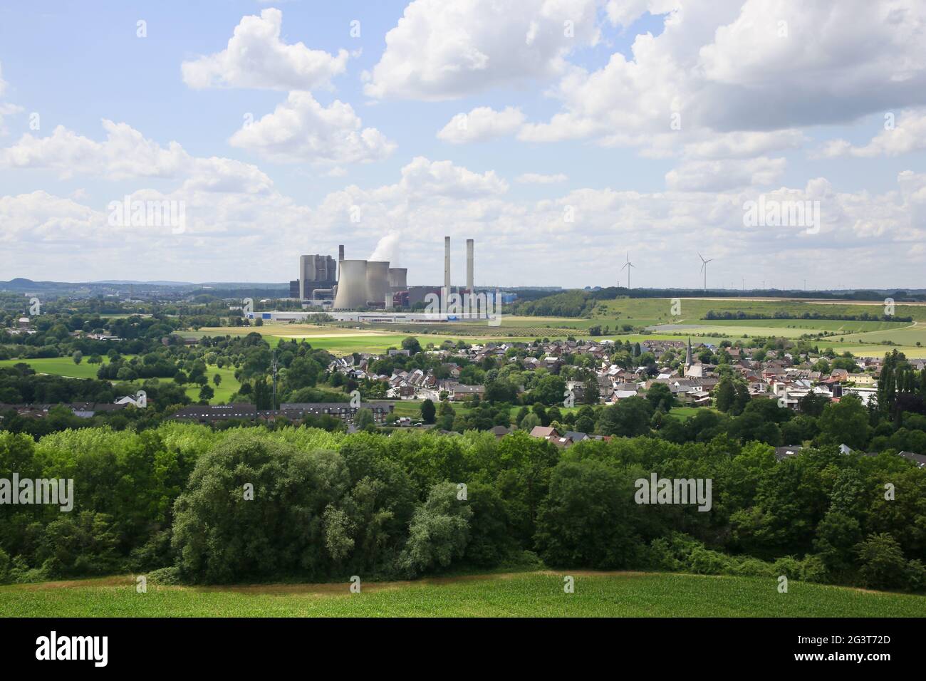 View of the Eschweiler lignite power station from the Indemann ...