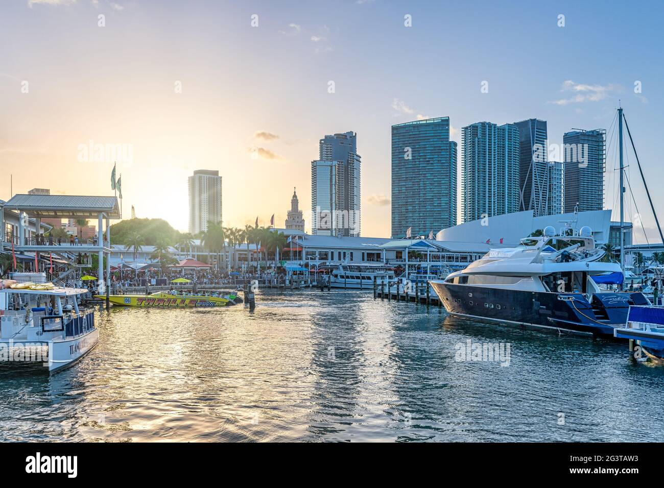 Bayside marketplace marina downtown hi-res stock photography and images ...