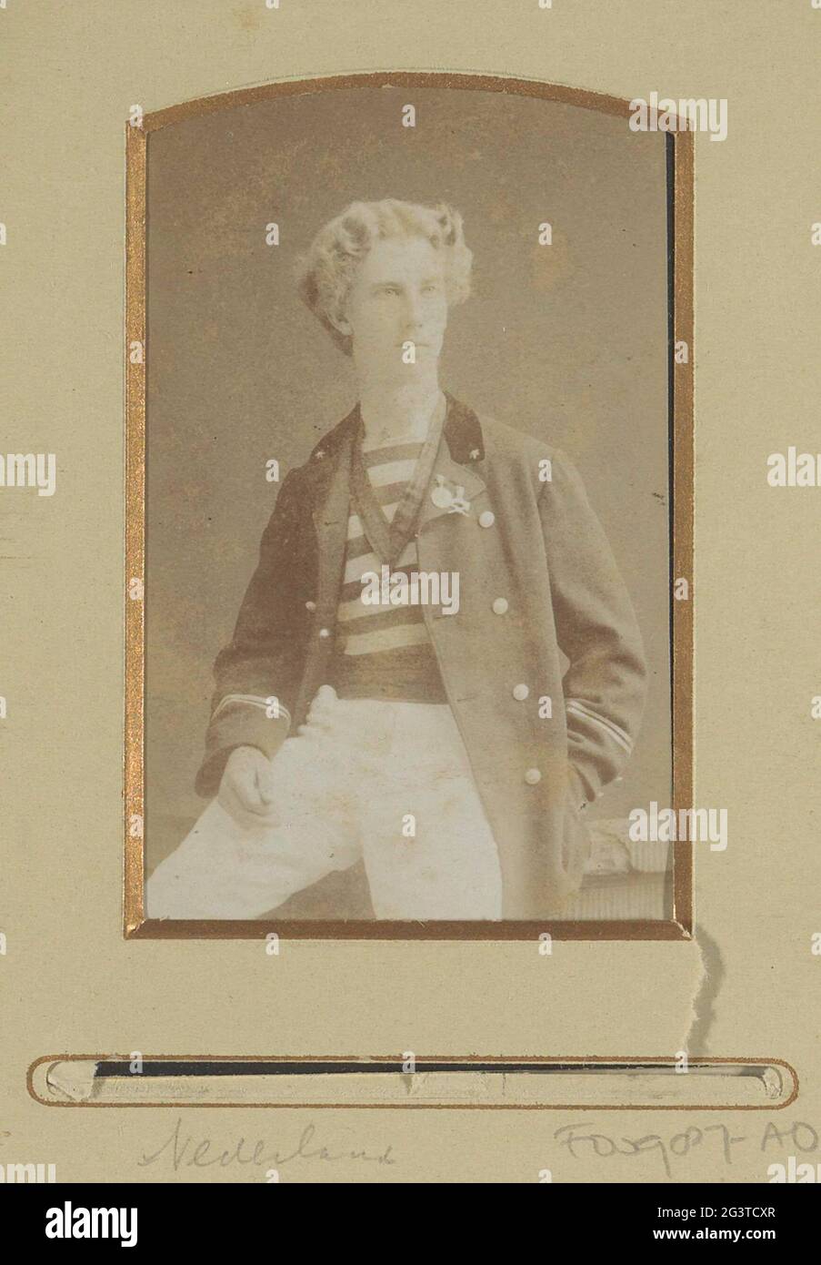 Portrait of a (presumably) Dutch sailor, sitting with distinctions ...