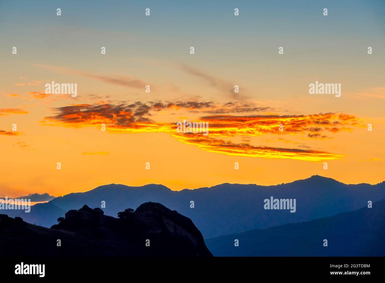 Beautiful mountain peaks sunset hi-res stock photography and images - Alamy