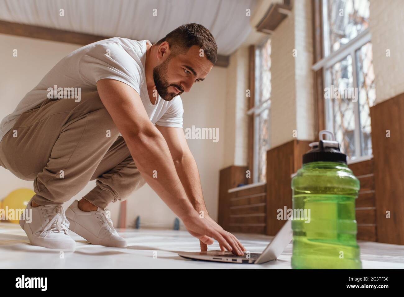 Work motivated hi-res stock photography and images - Alamy