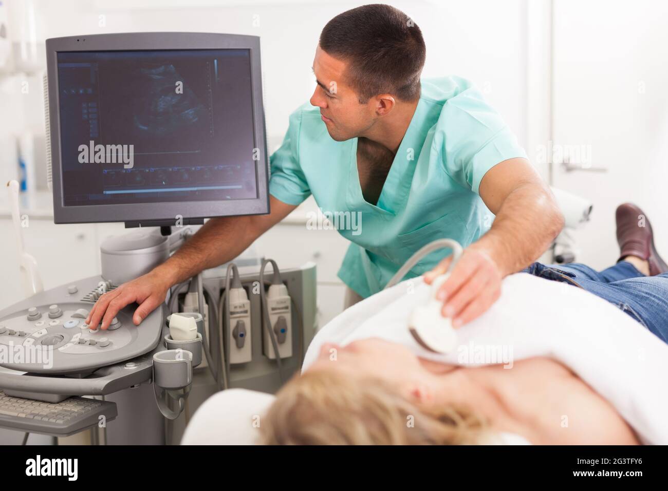 Thyroid check hi-res stock photography and images - Alamy