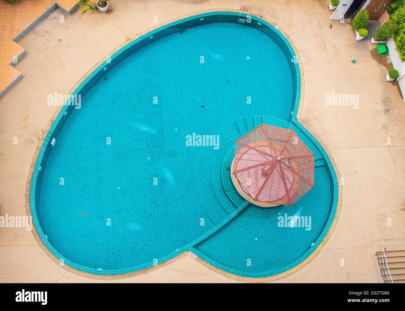 Outdoor pool aerial hi-res stock photography and images - Alamy