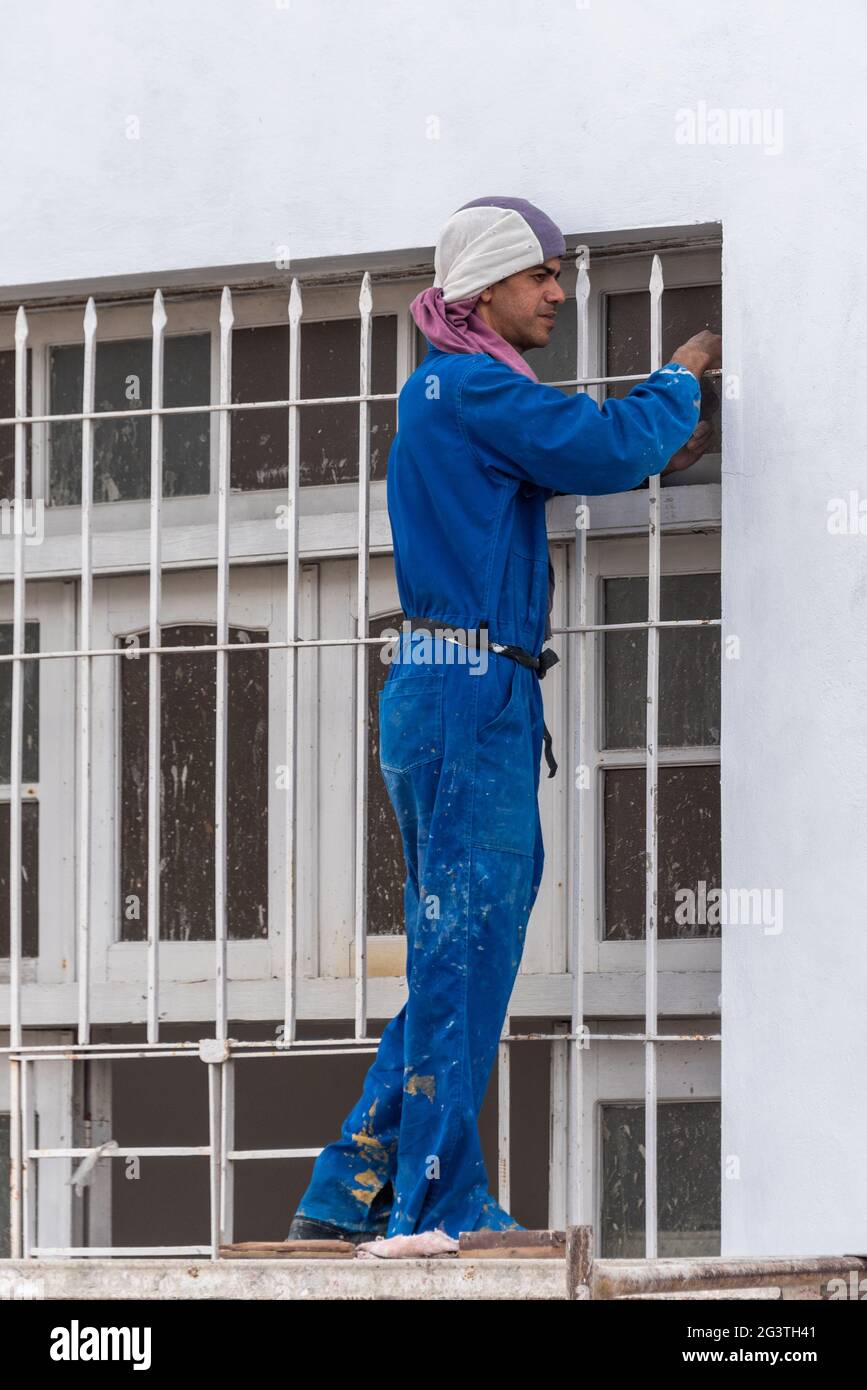 Cuban construction worker hi-res stock photography and images - Alamy