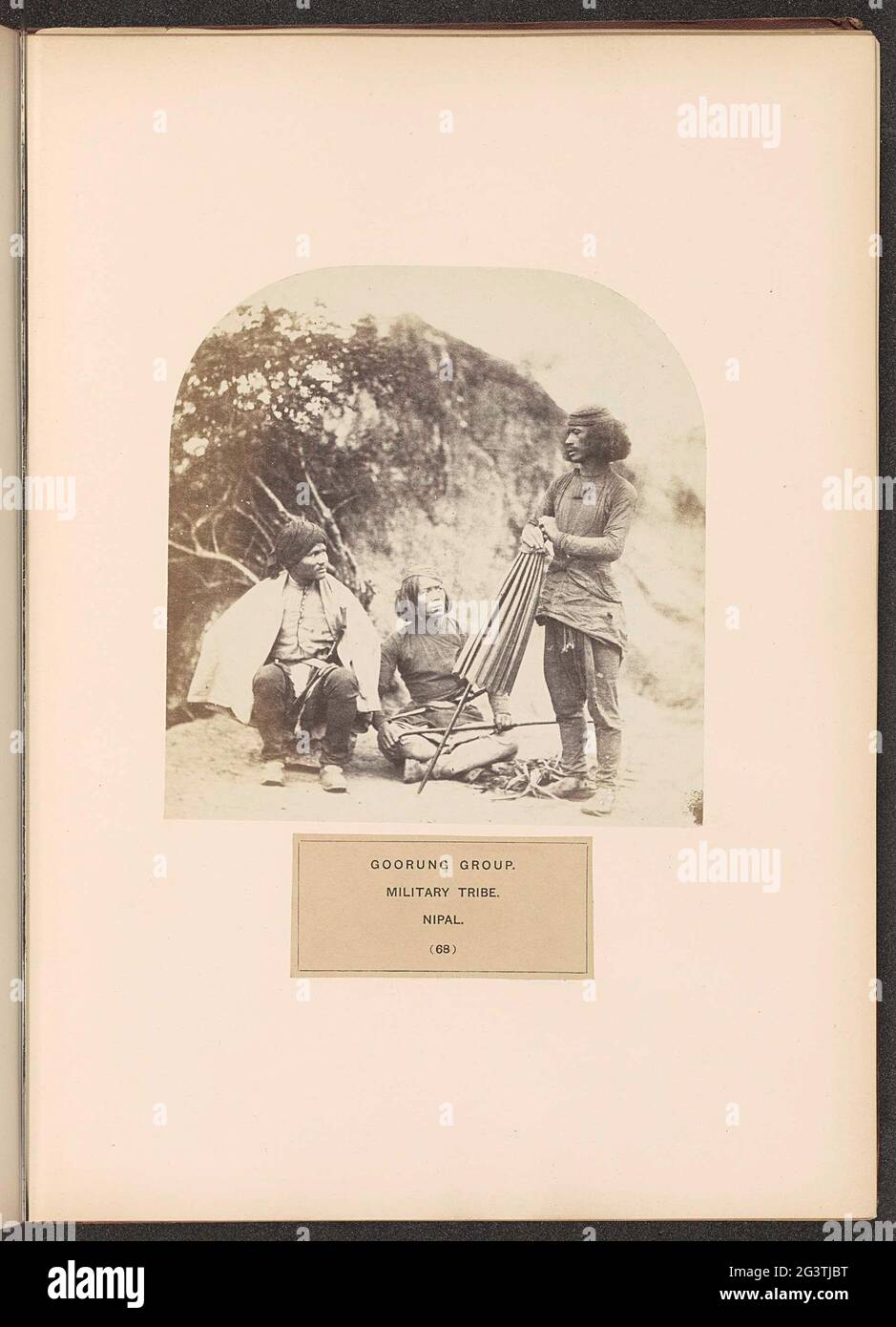 Gurung man hi-res stock photography and images - Alamy