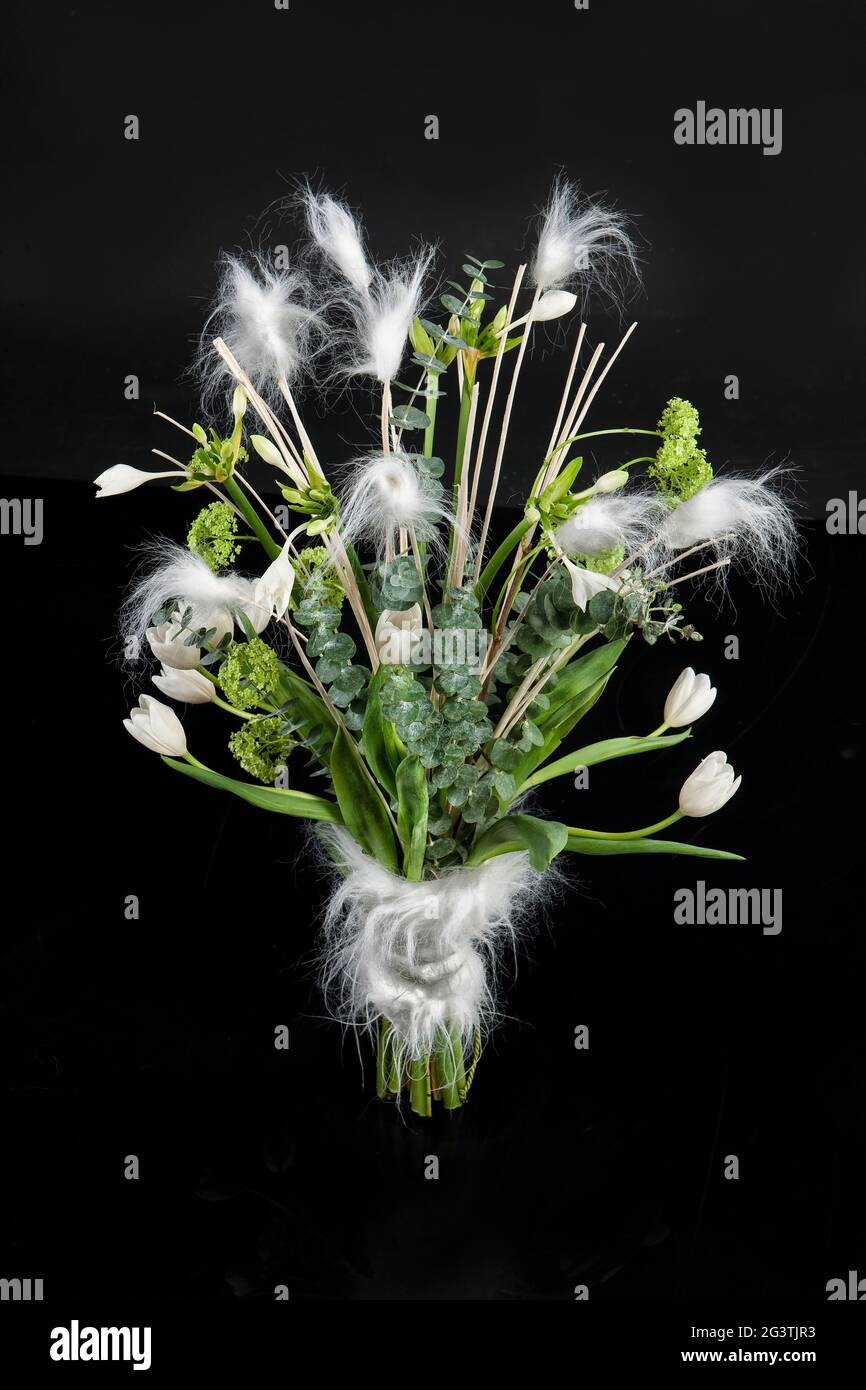 Flower composition hi-res stock photography and images - Alamy