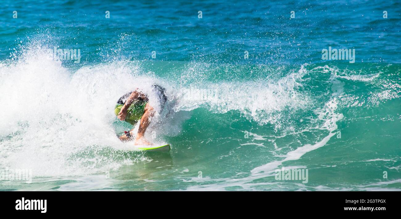 Closeup shot ocean coast hi-res stock photography and images - Alamy
