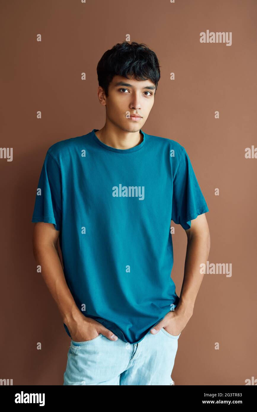 Mixed race man hi-res stock photography and images - Alamy