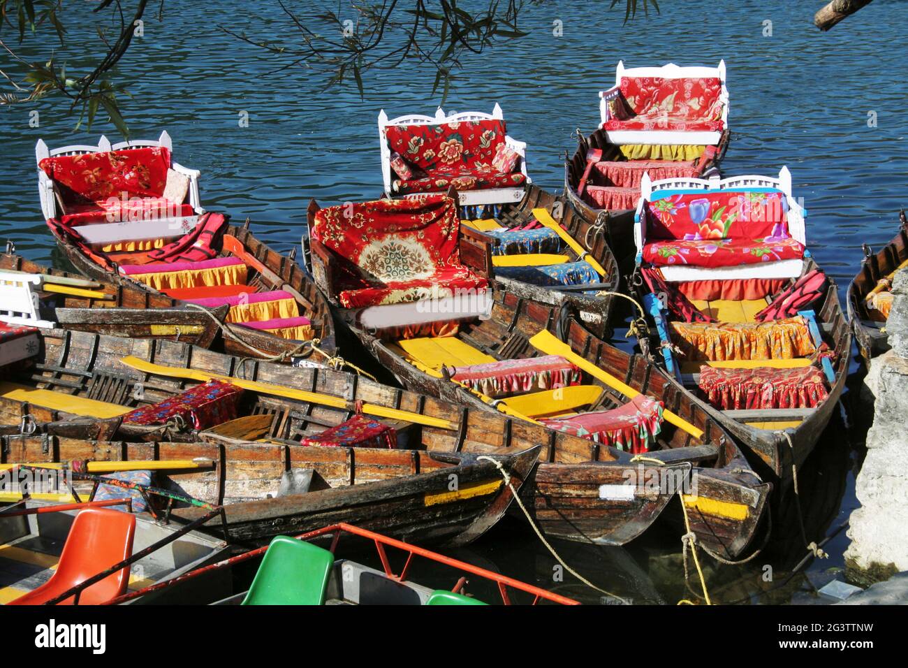 Colourful vessels hi-res stock photography and images - Alamy