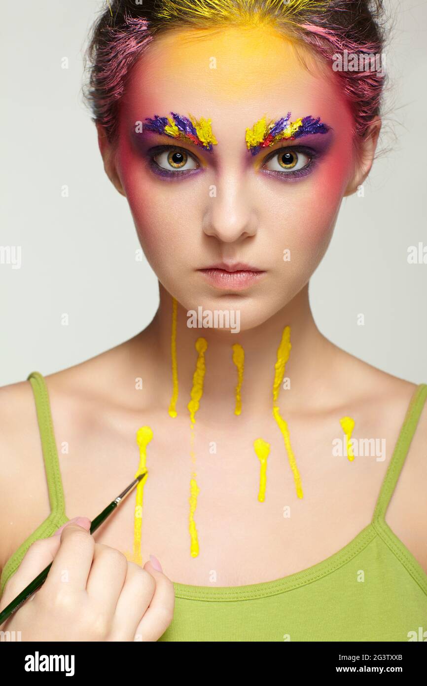 Female body art hi-res stock photography and images - Alamy