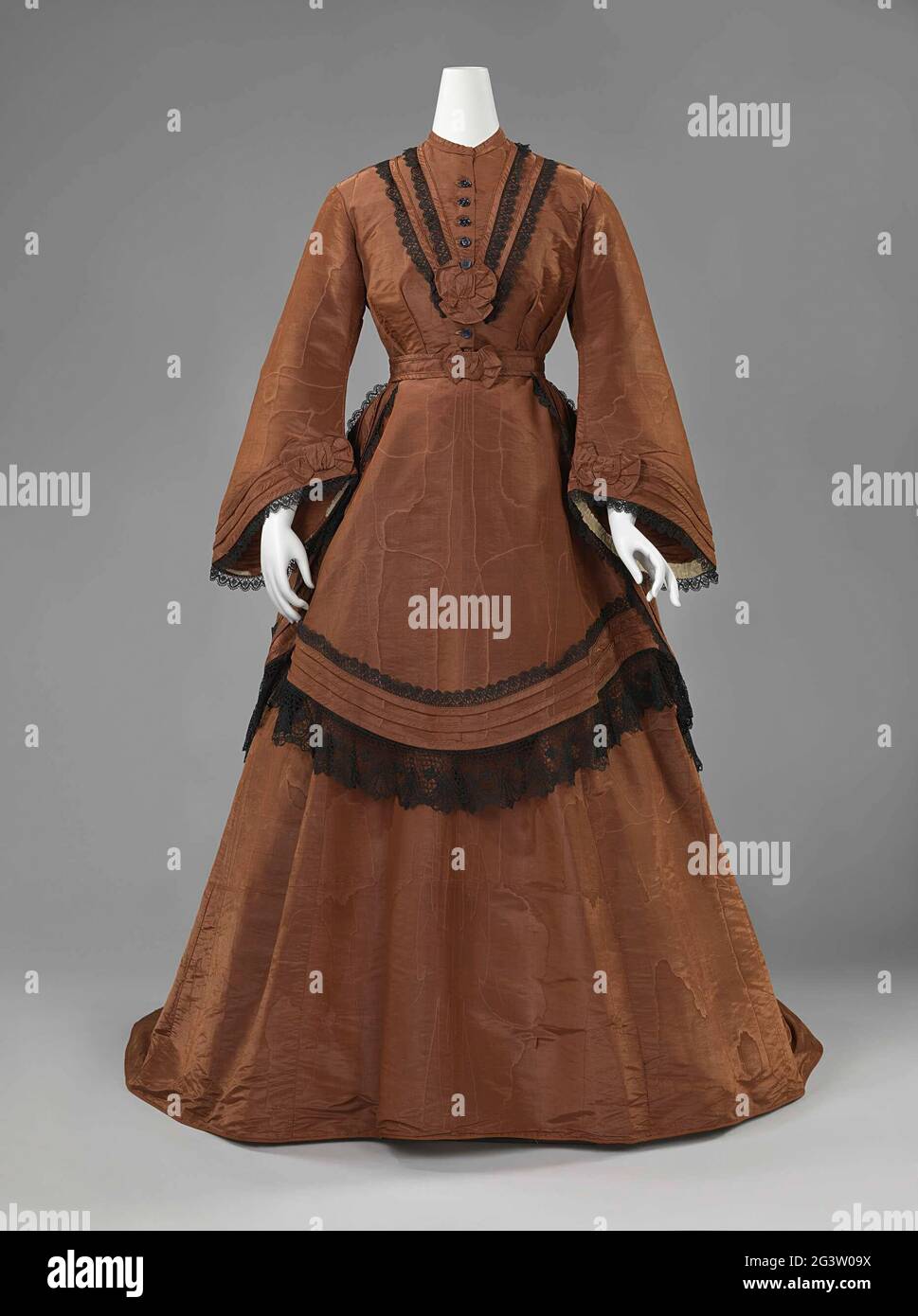 Black moire lining hi-res stock photography and images - Alamy