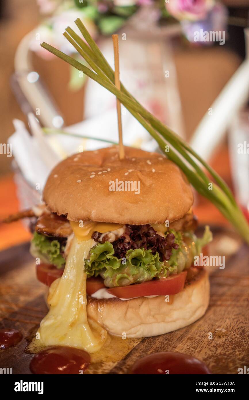 Closeup burger hi-res stock photography and images - Alamy