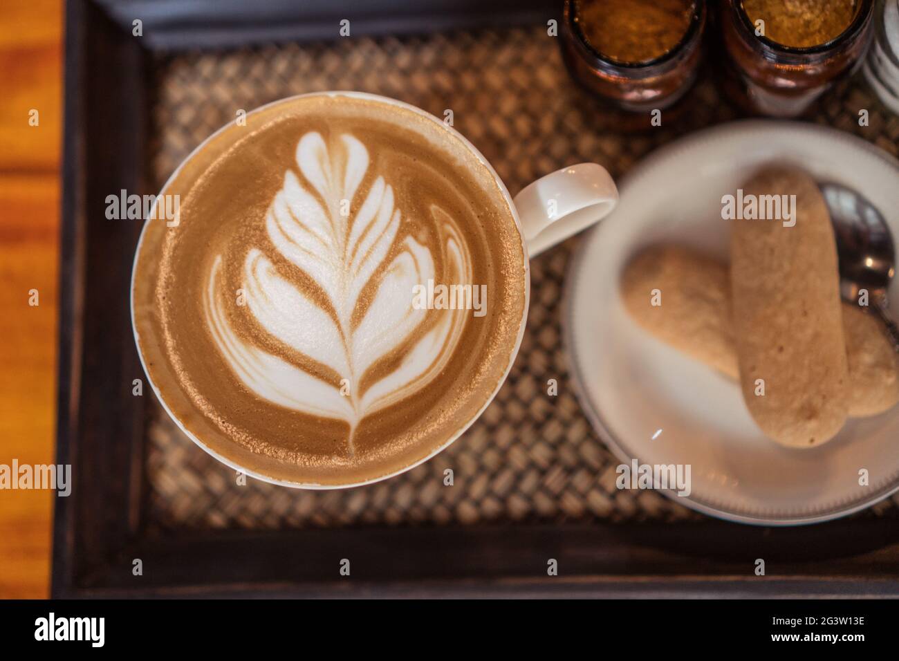 Cafe coffee bean beautiful hi-res stock photography and images - Alamy