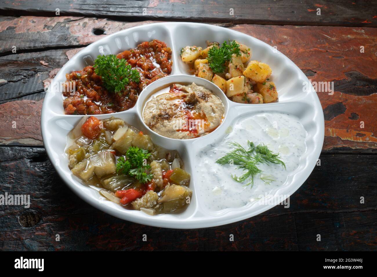 Arabic food hi-res stock photography and images - Alamy