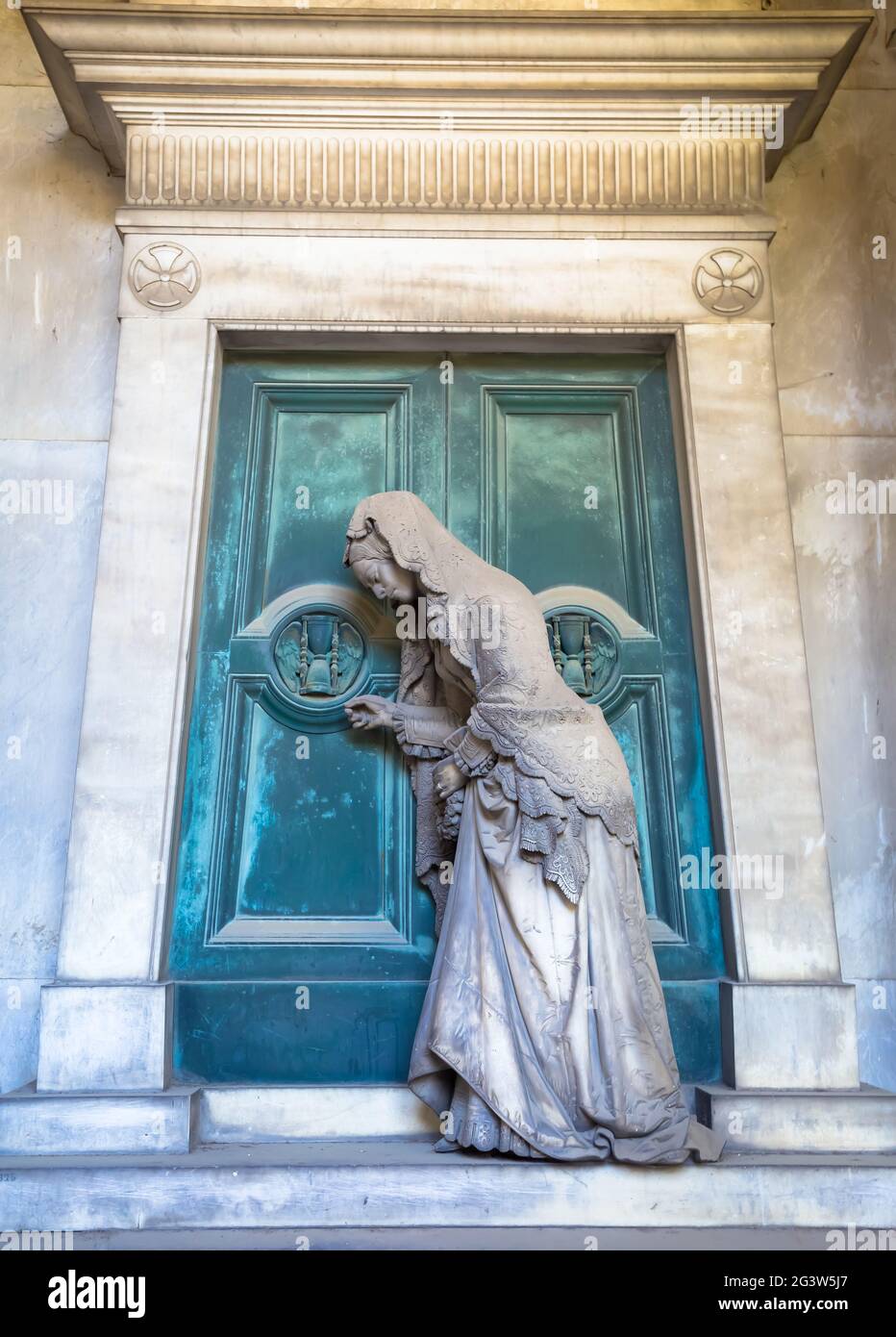 Statue on an old tomb - beginning of 1800, marble - located in Genoa ...