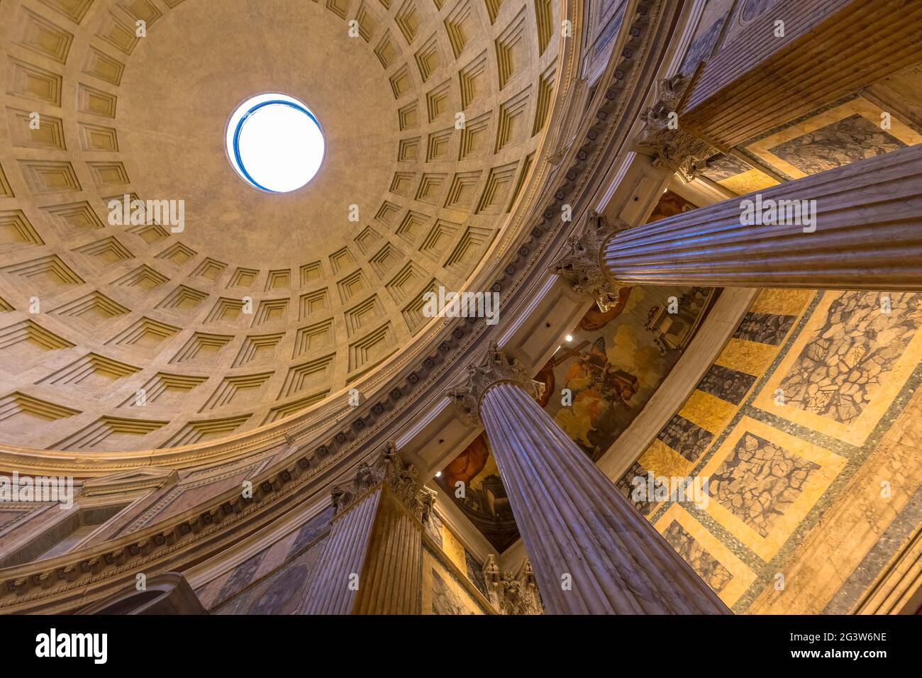 Ceiling pantheon temple in rome hi-res stock photography and images - Alamy