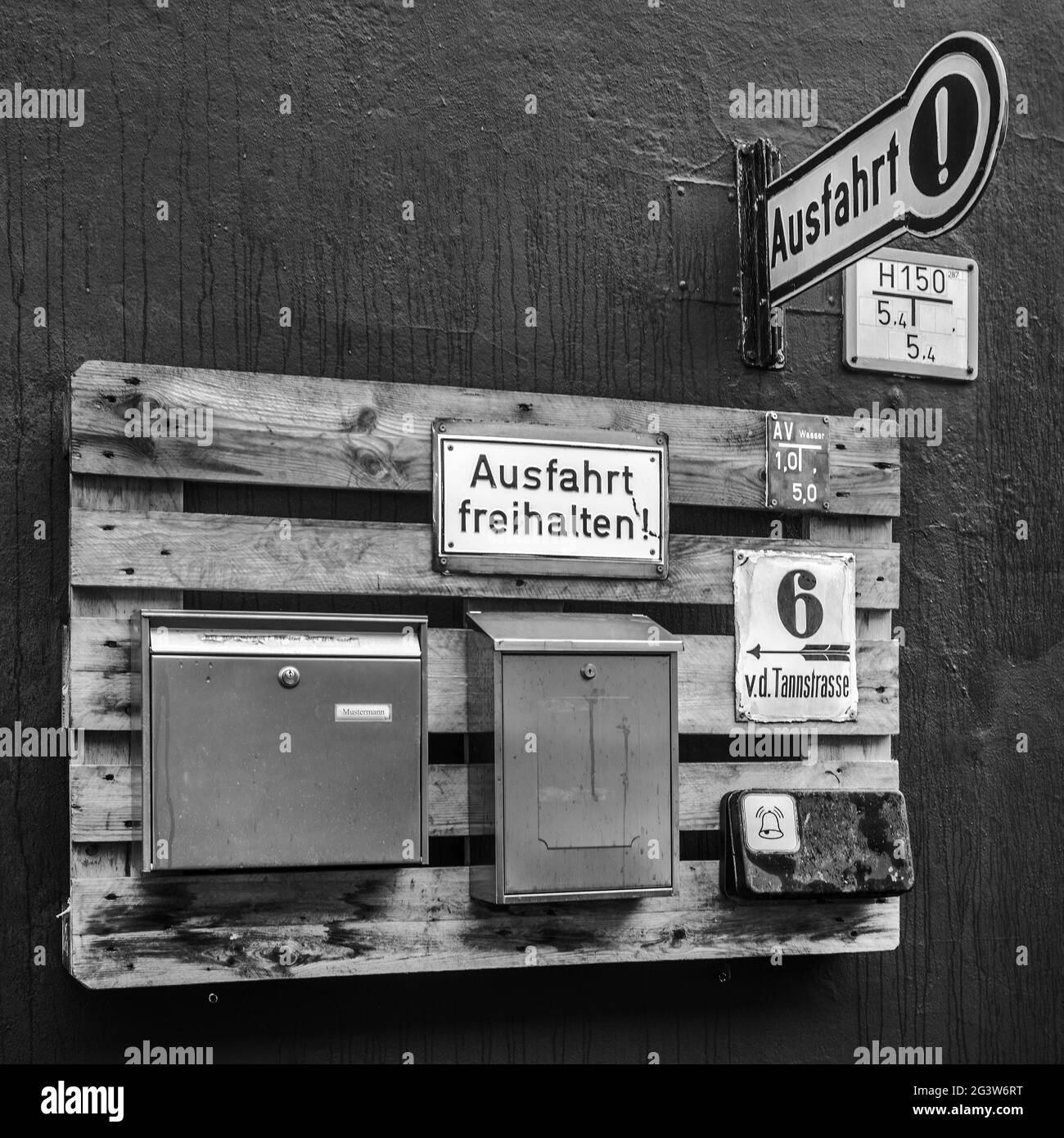 Notices to wall Black and White Stock Photos & Images - Alamy