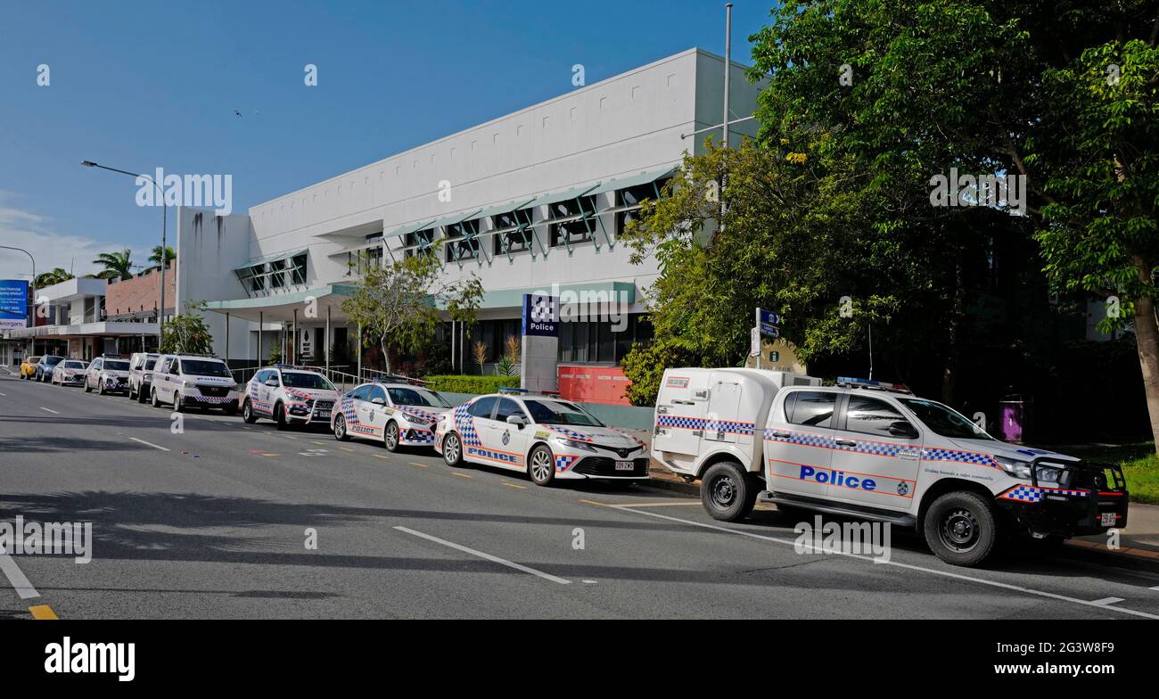 queensland police cars outside the Mackay police station Stock Photo ...