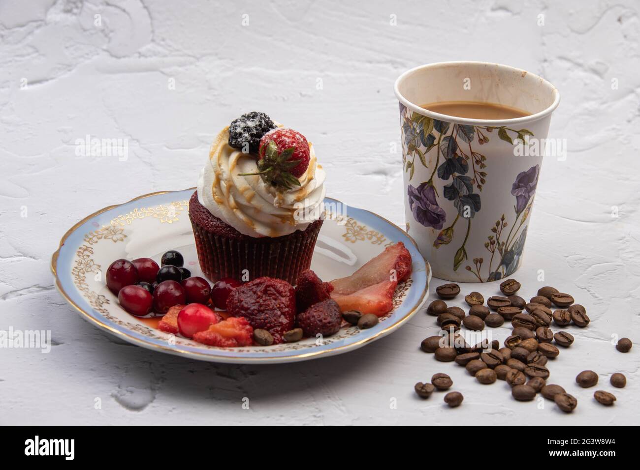 food photo cupcake with berries and coffee breakfast Stock Photo - Alamy