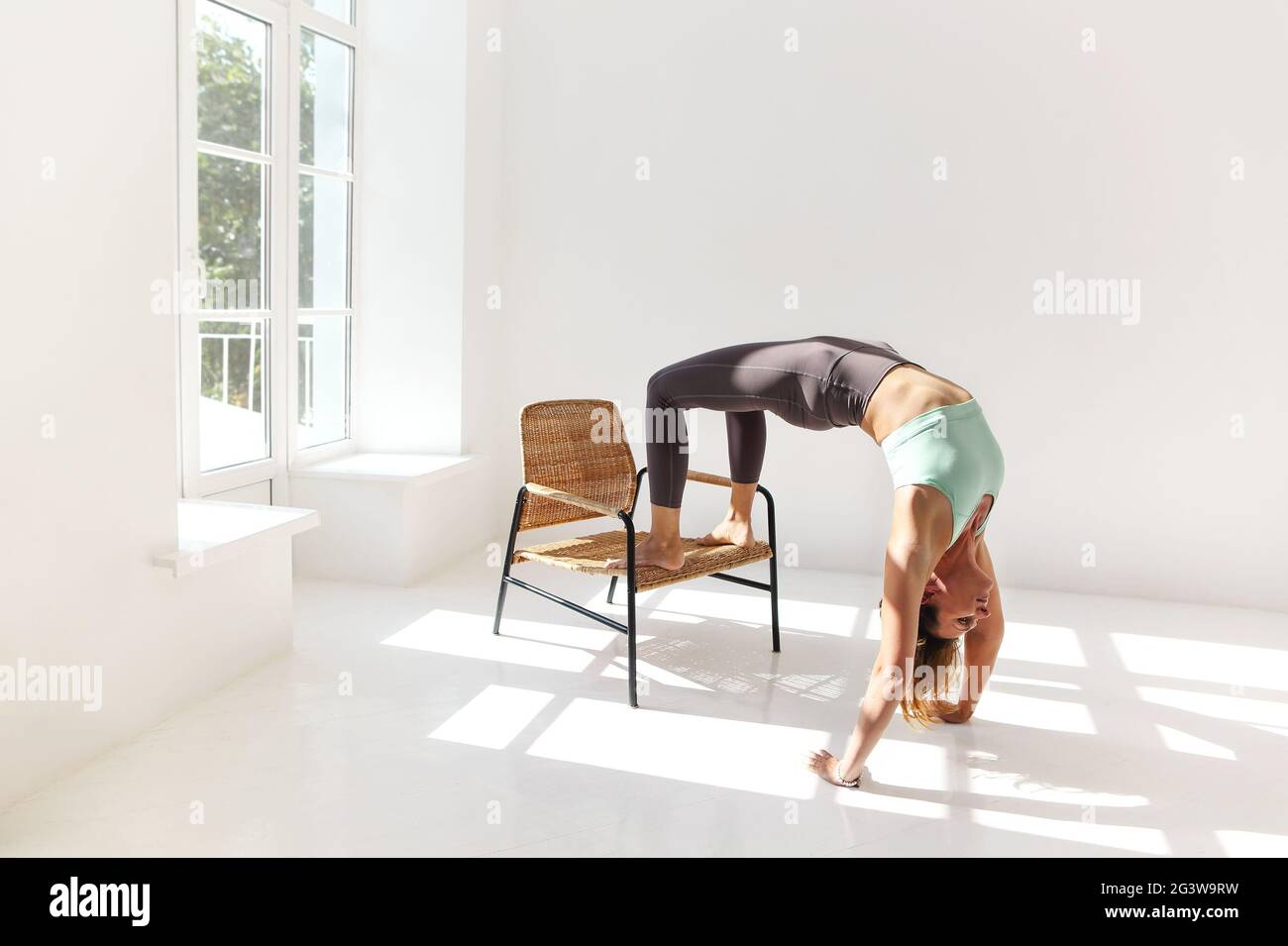 Flexible lady doing physical hi-res stock photography and images - Alamy