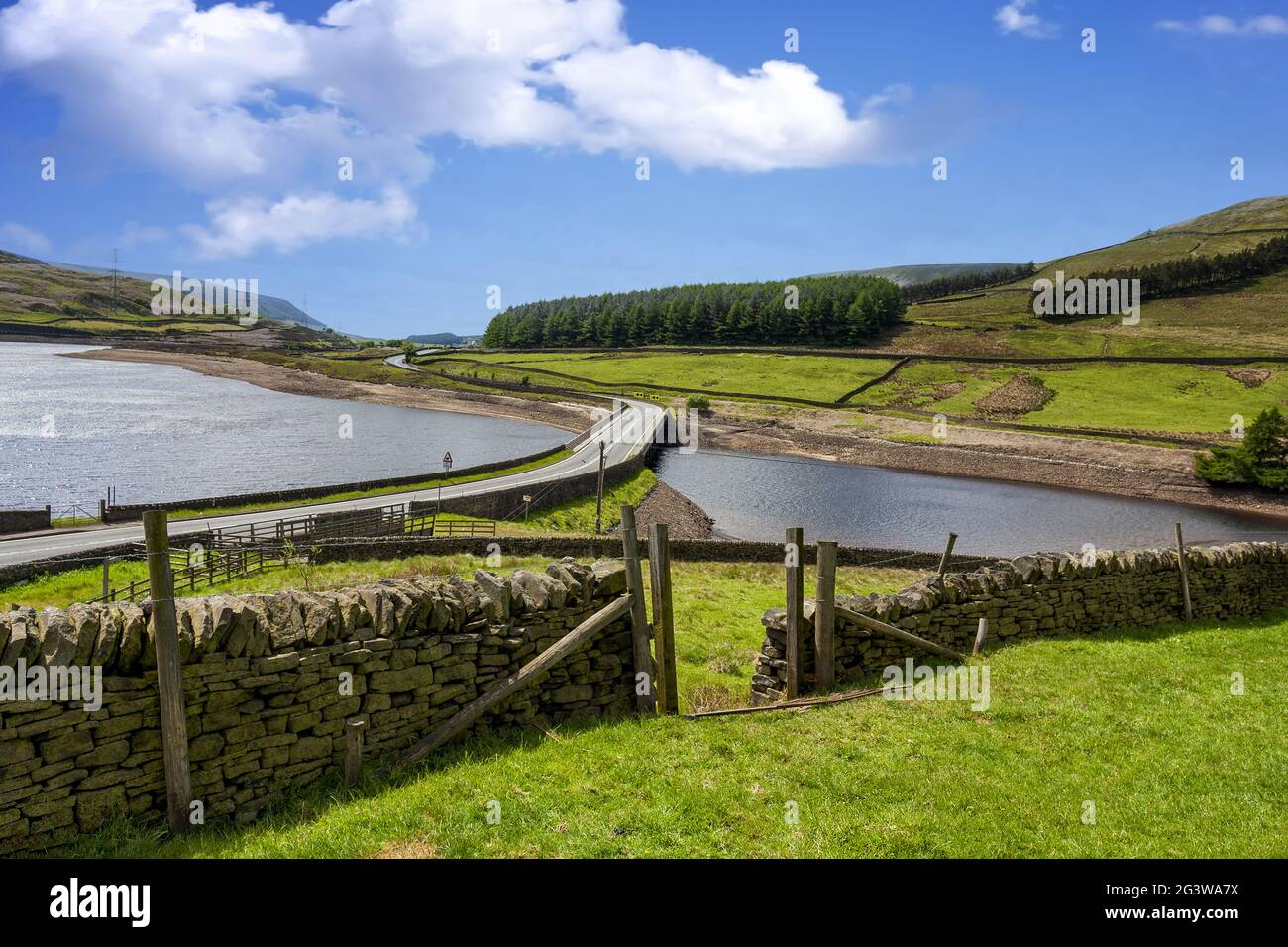 Beautiful countryside landscape rural field hi-res stock photography ...