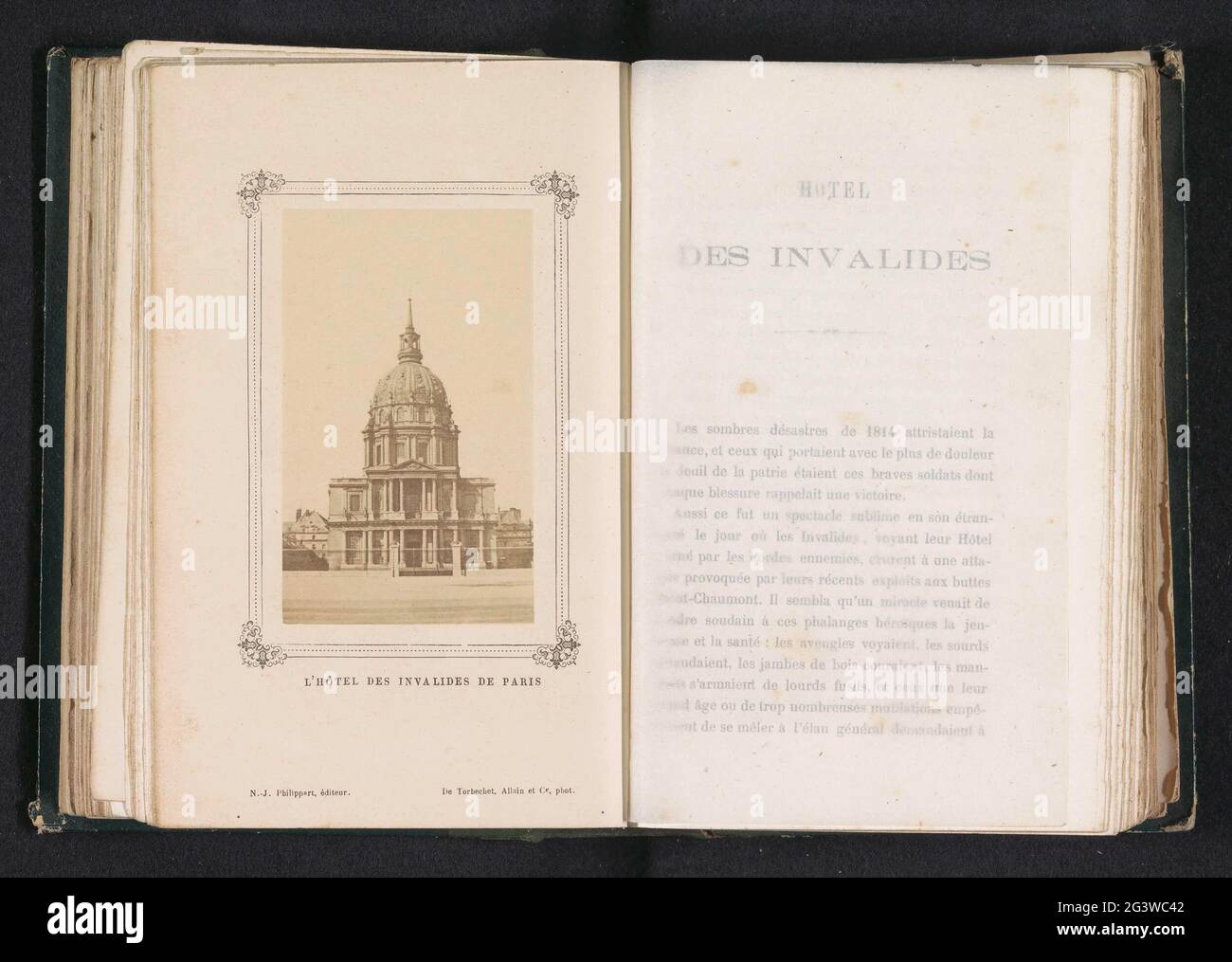 View of the Dôme des Invalides in Paris; L'Hôtel des Invalides de Paris ...