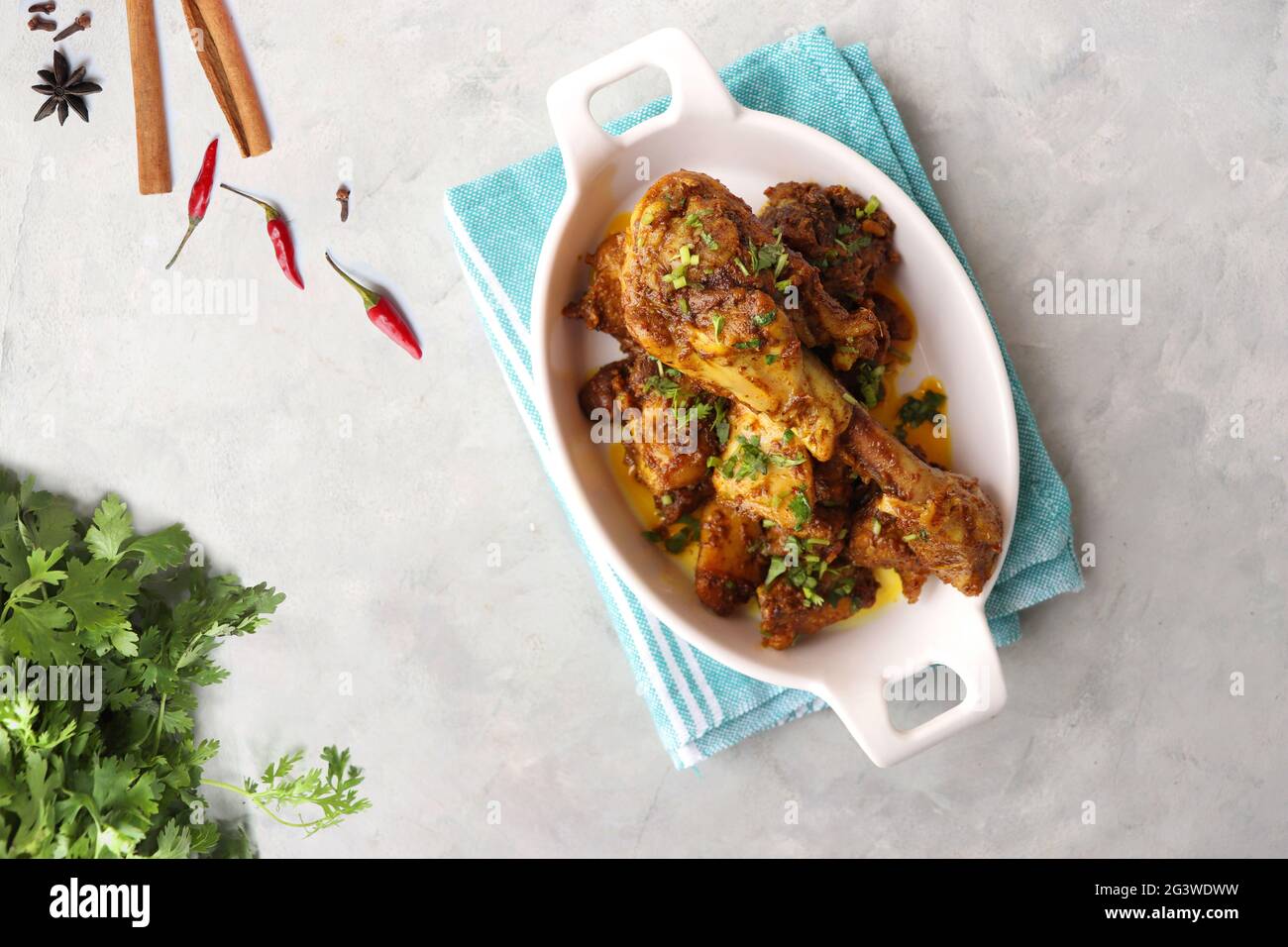 Indian tawa chicken hi-res stock photography and images - Alamy