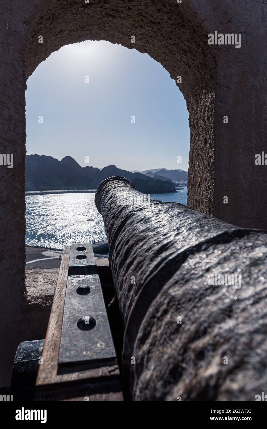 Protecting cliffs hi-res stock photography and images - Alamy