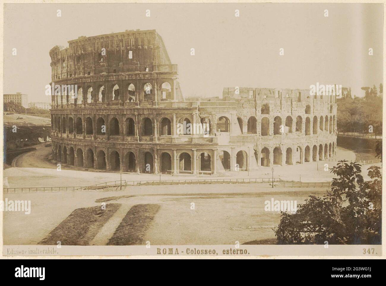 Colosseo esterno hi-res stock photography and images - Alamy