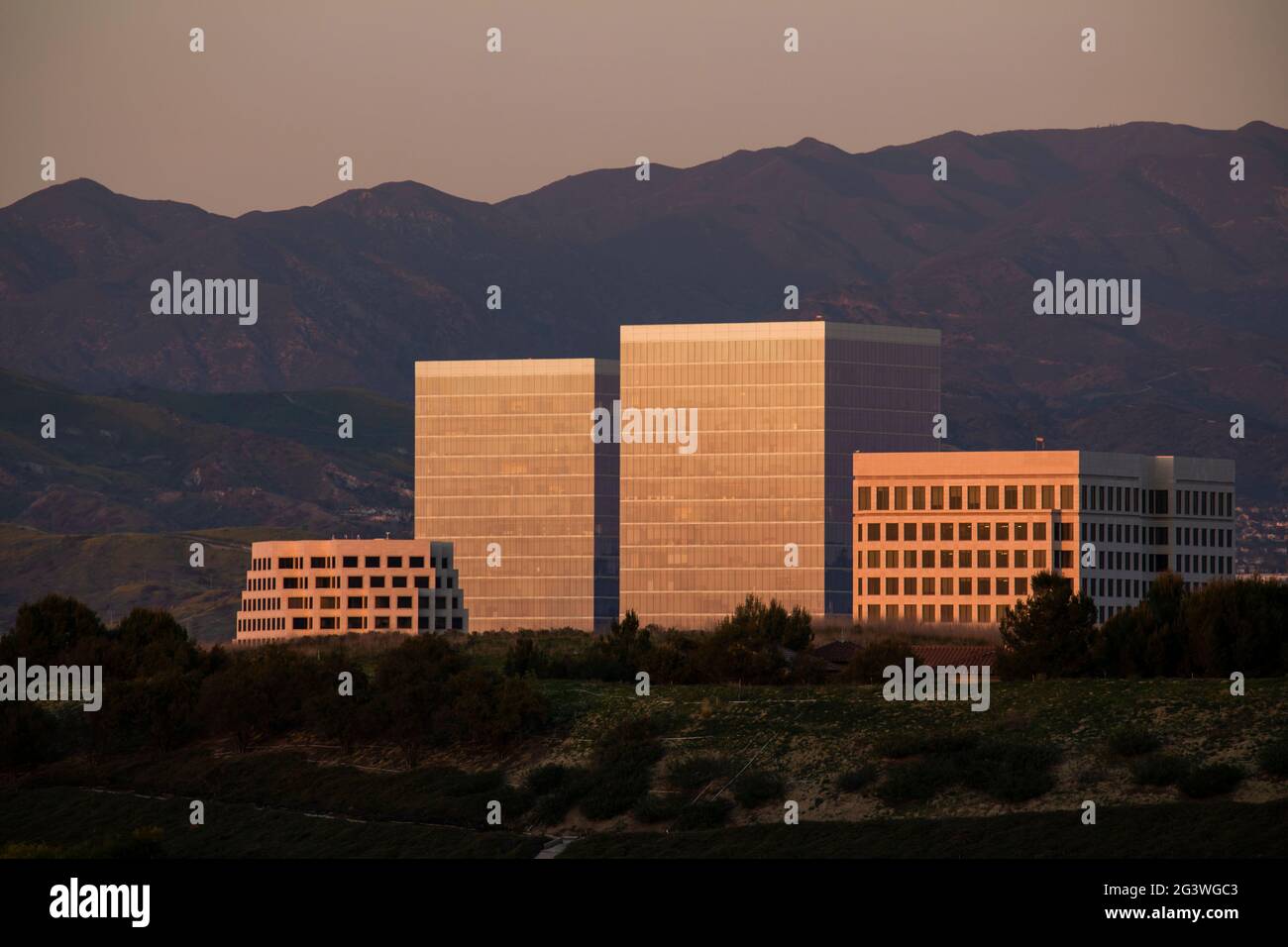 City of irvine skyline hi-res stock photography and images - Alamy