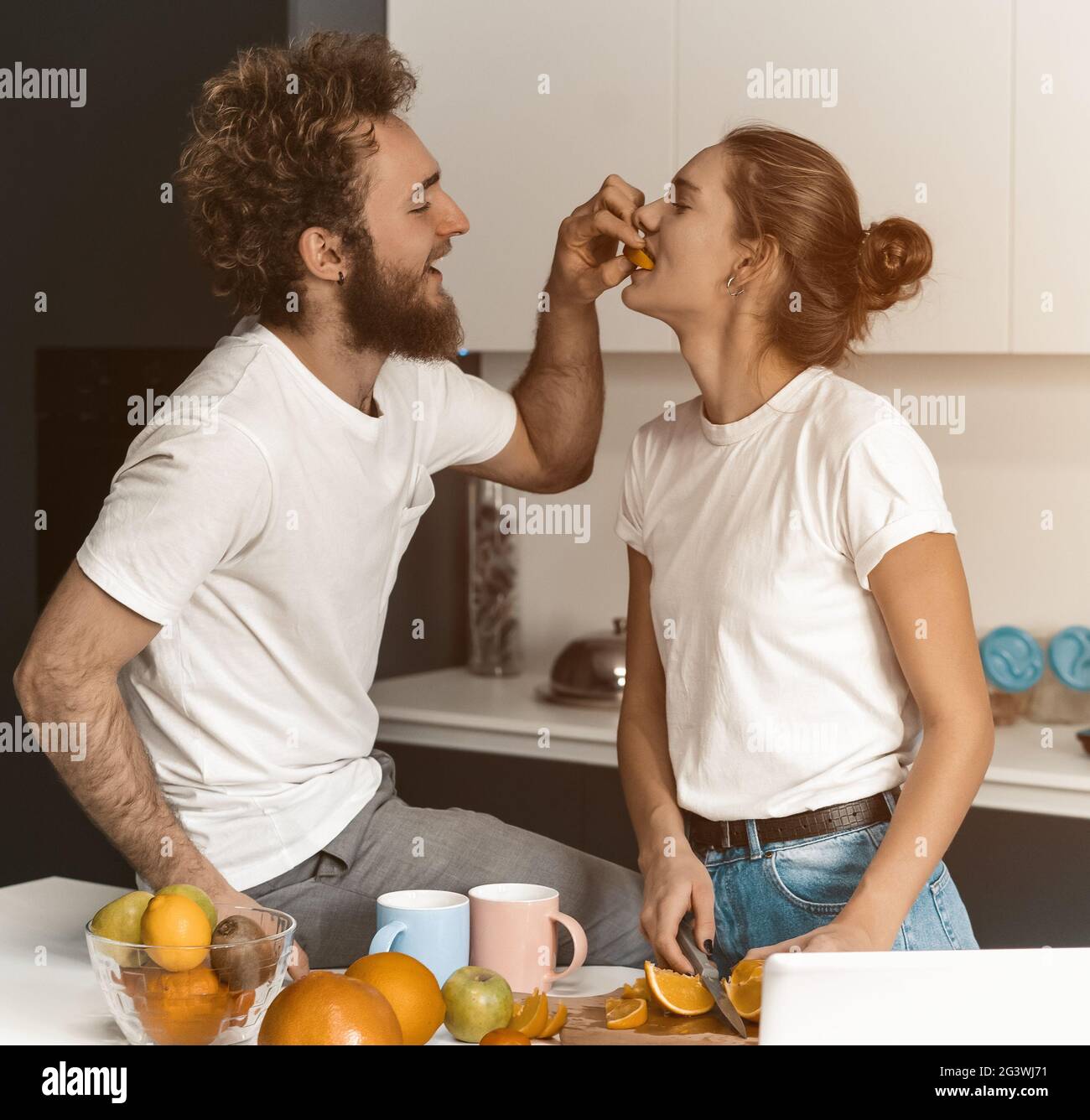 Feeding each other hi-res stock photography and images - Alamy