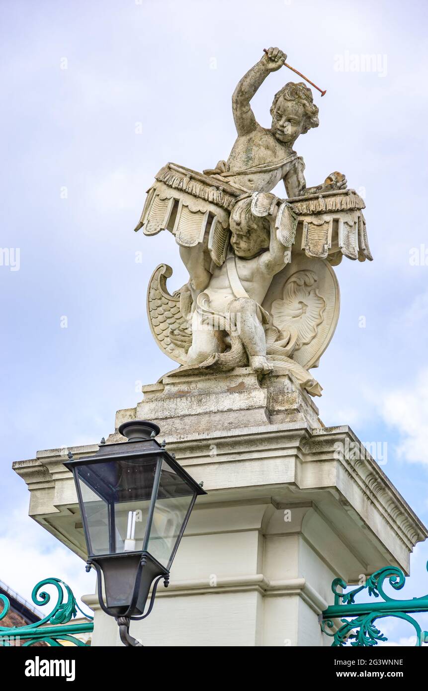 Statue of drummer boy hi-res stock photography and images - Alamy