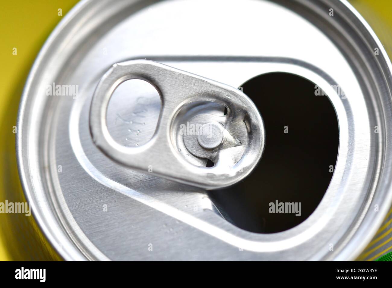 Soda can wet hi-res stock photography and images - Alamy