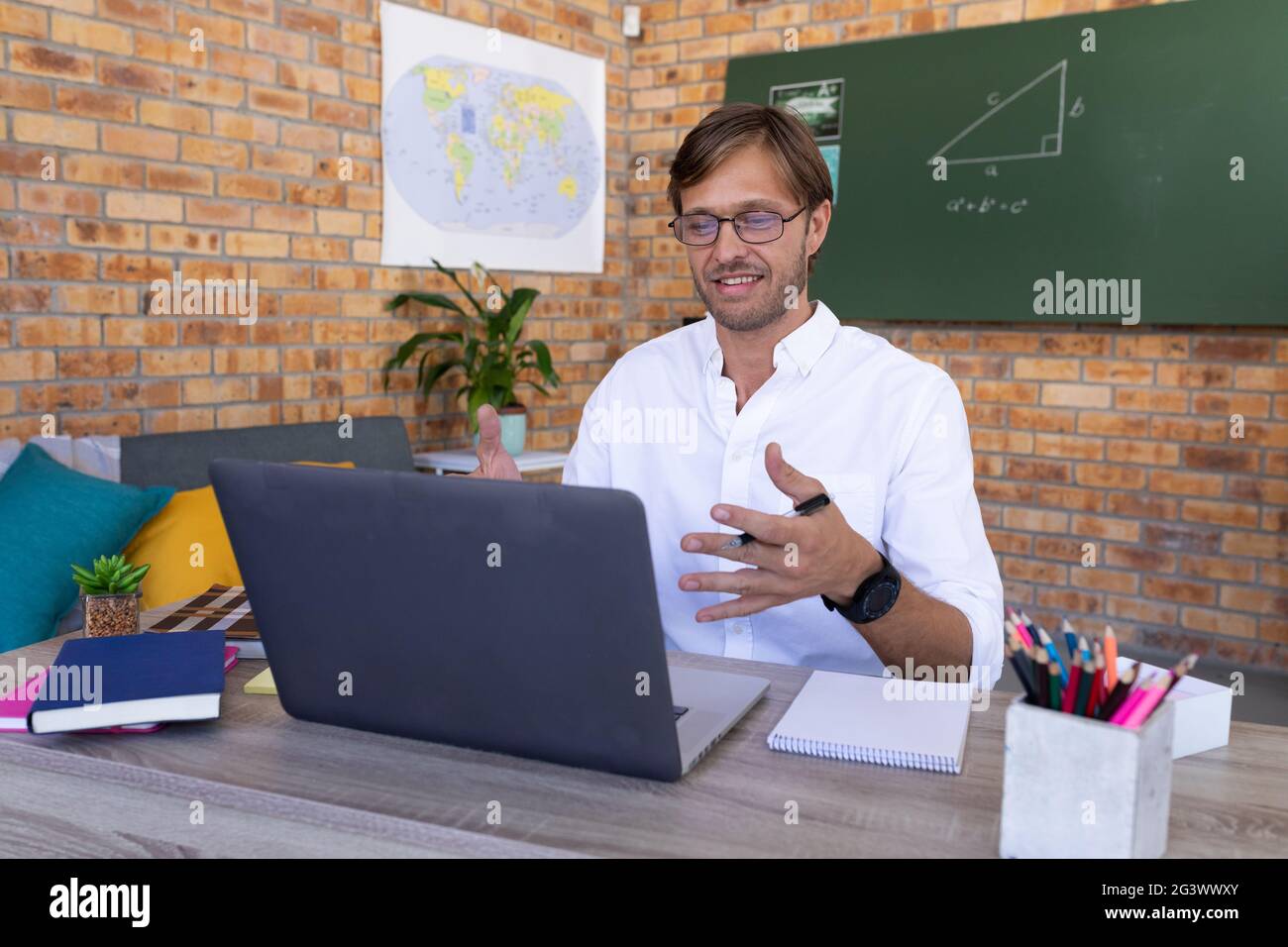 Maths teacher computer hi-res stock photography and images - Alamy
