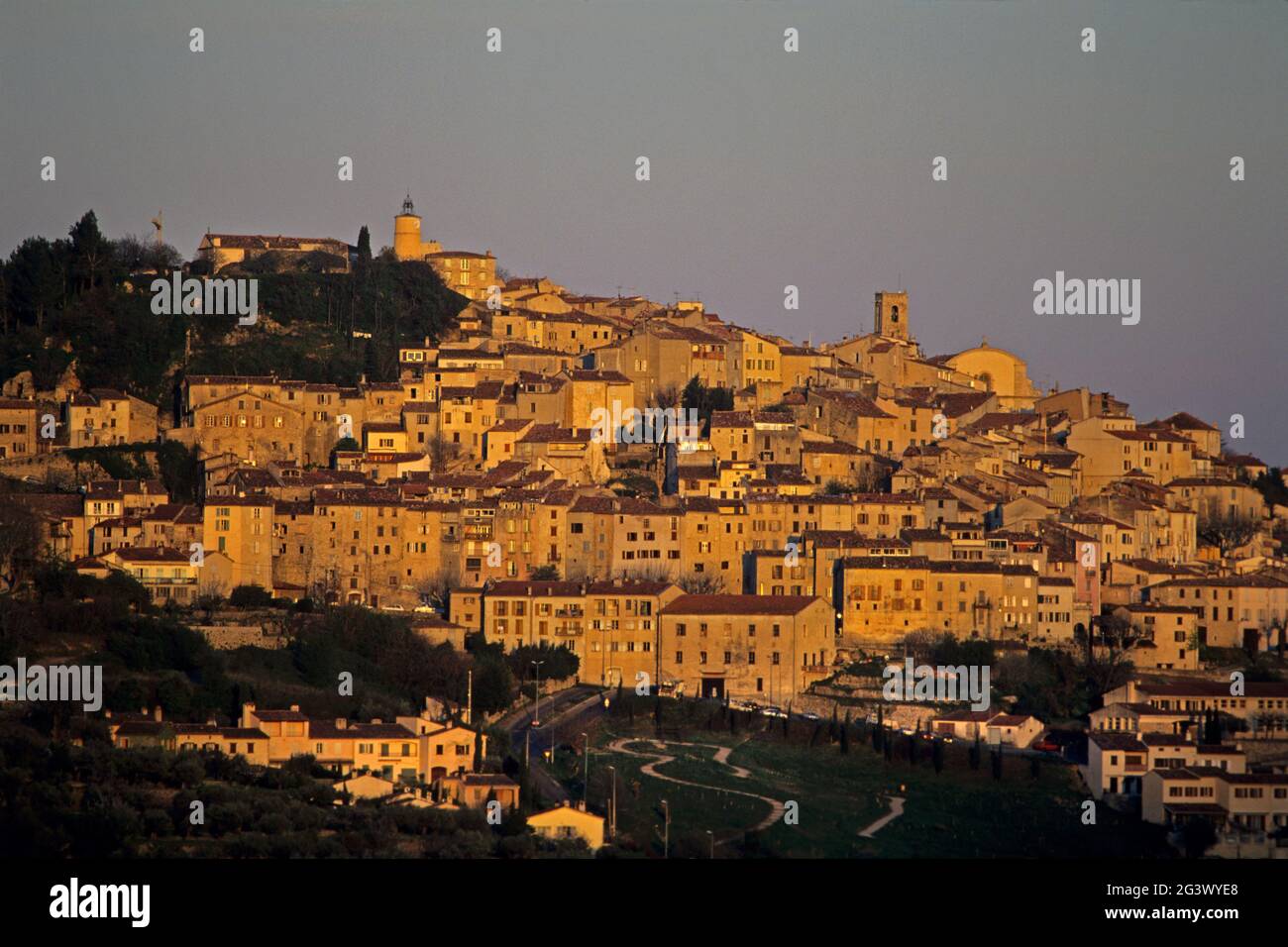 Fayence hi-res stock photography and images - Alamy