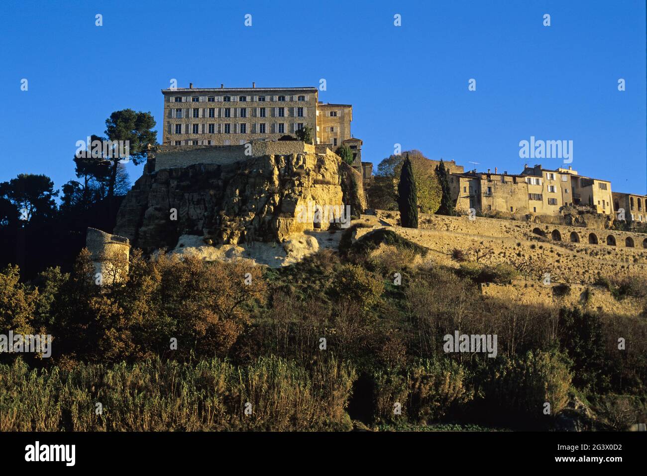FRANCE VAUCLUSE (84) SOUTH LUBERON. REGIONAL NATURAL PARK OF LUBERON ...