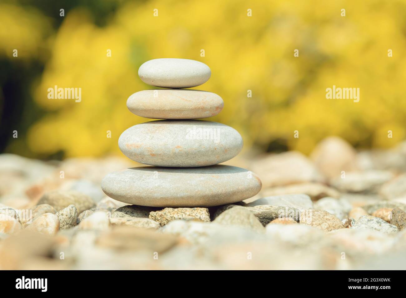 Balancing pile of pebble stones, like ZEN stone Stock Photo - Alamy