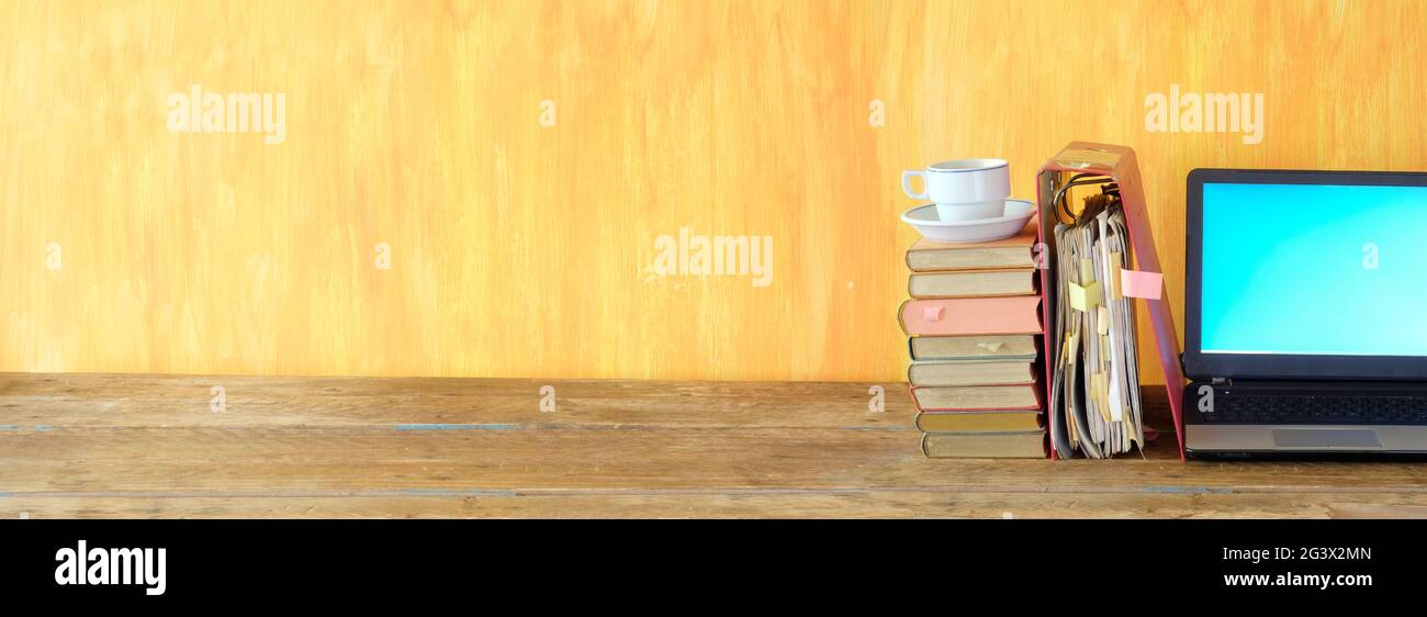 On demand learning hi-res stock photography and images - Alamy