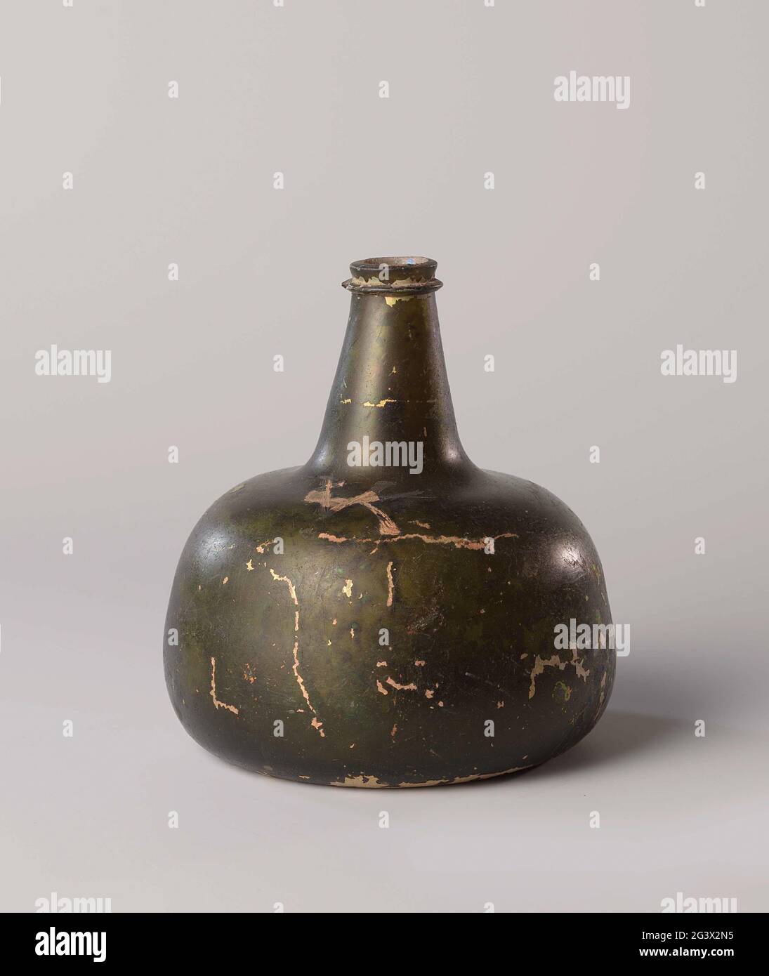 Bottle with spherical body. Deeply inserted soul, narrowing body ...