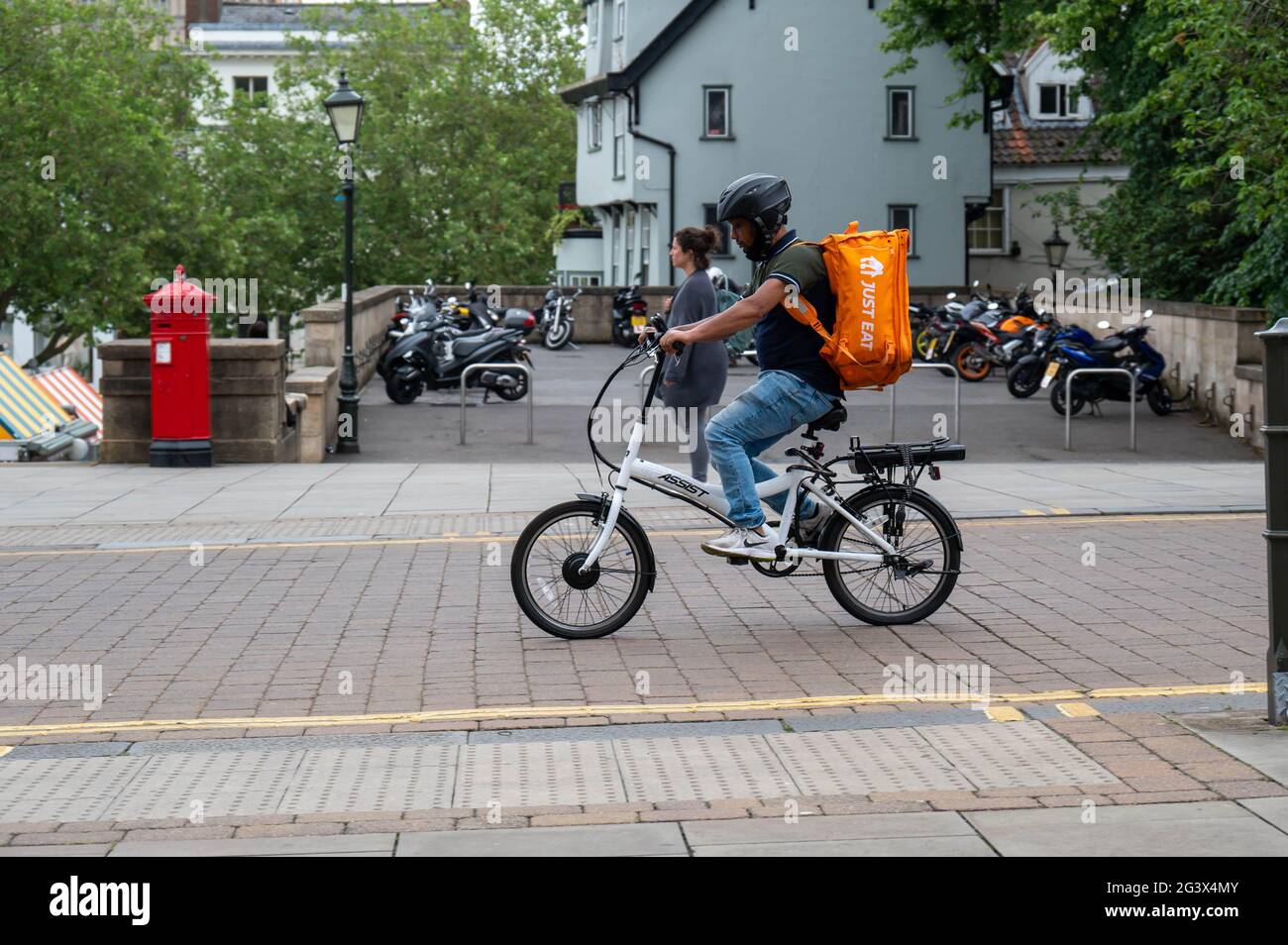 Just eat backpack hi-res stock photography and images - Alamy