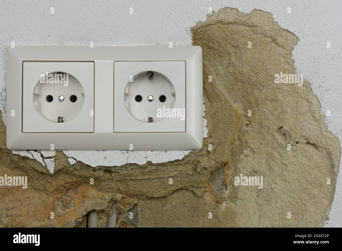 Construction botch crumbles hi-res stock photography and images - Alamy