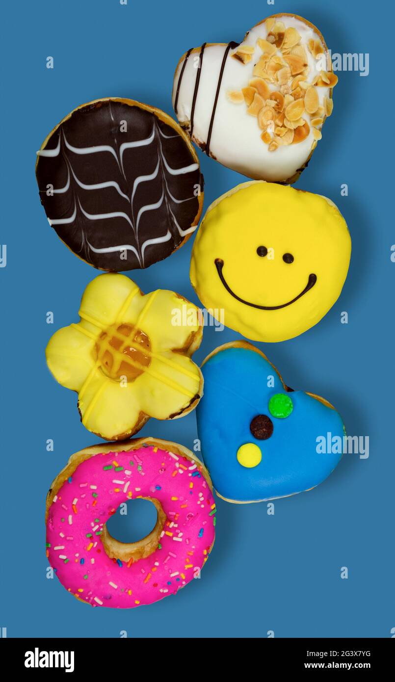 Donut smiley face hi-res stock photography and images - Alamy