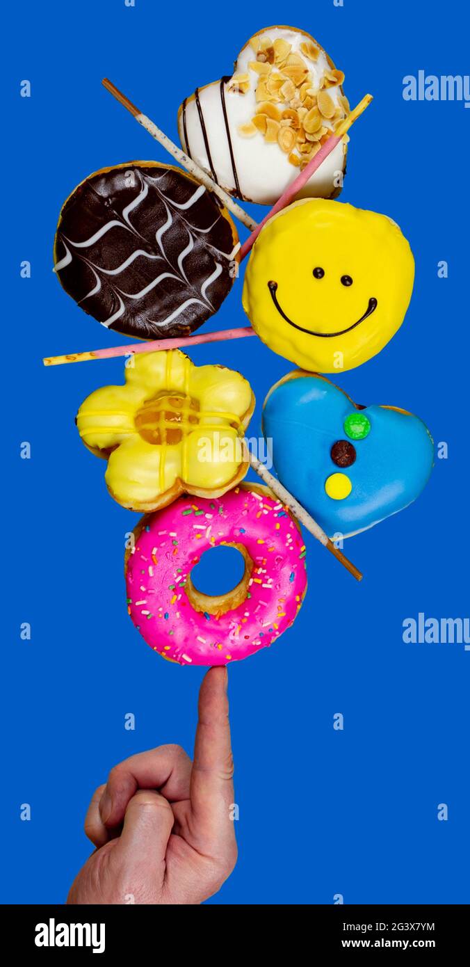 Donut smiley face hi-res stock photography and images - Alamy
