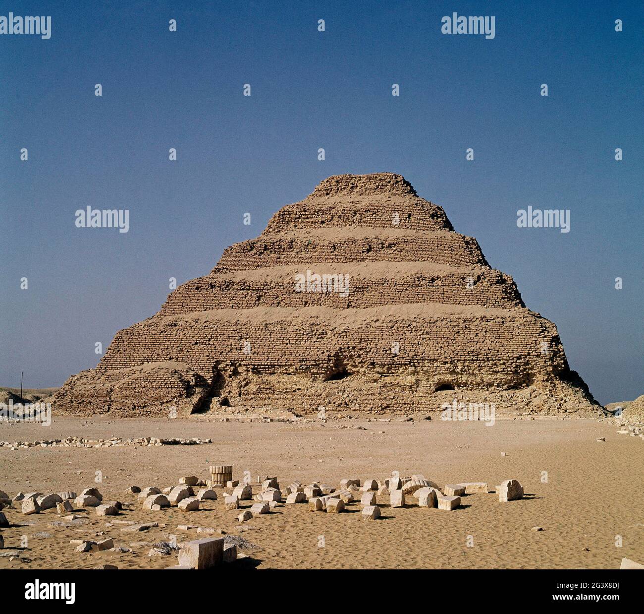 Piramide to zoser hi-res stock photography and images - Alamy