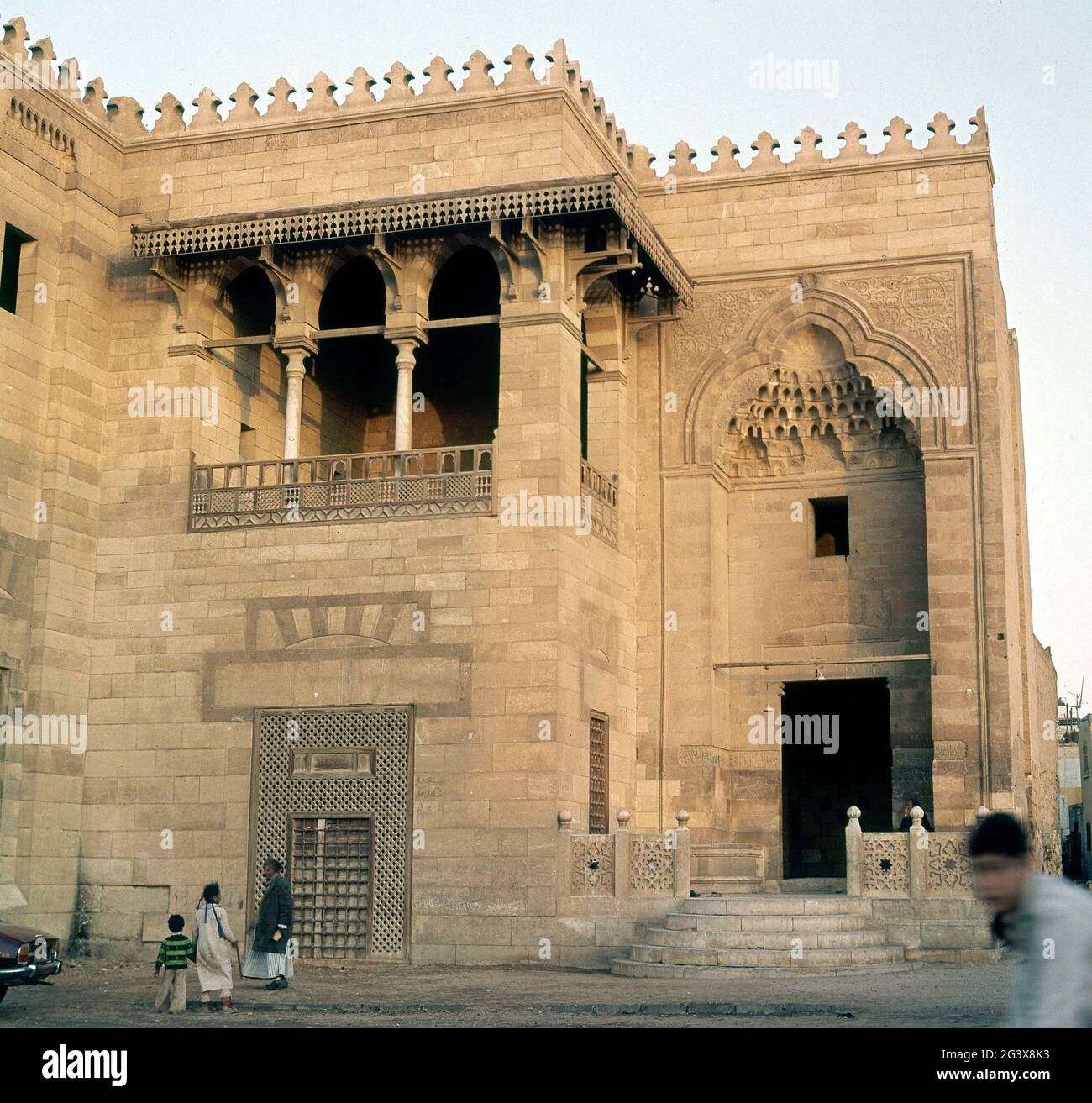 FACHADA - FOTO AÑOS 70. Location: MAUSOLEO DE BARQUQ. KAIRO. EGYPT ...