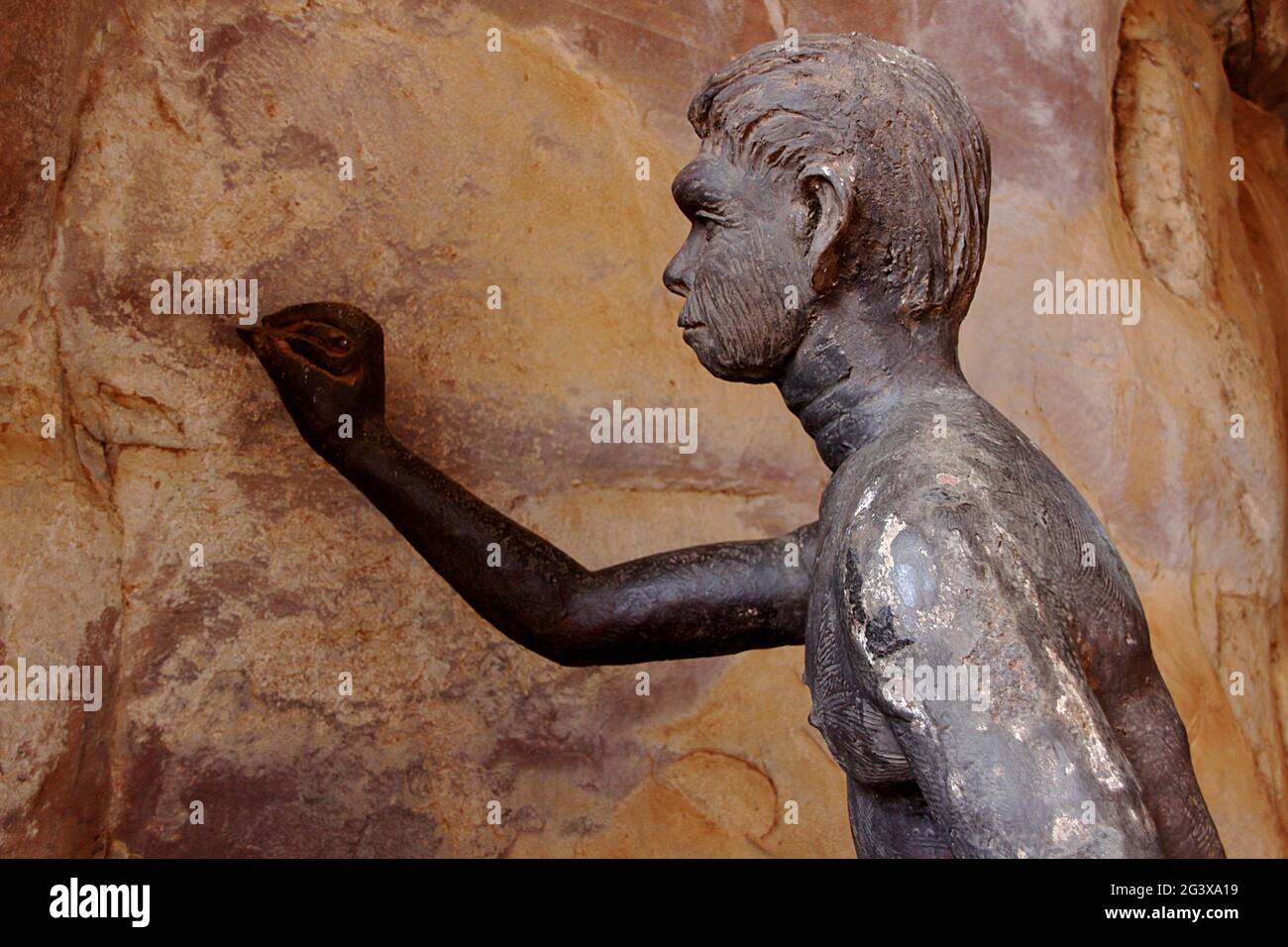 Sculpture of Primitive Artist Stock Photo - Alamy